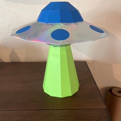 Flying Saucer, Ufo Paper, Papercraft UFO, 3D Fluing Saucer - Etsy