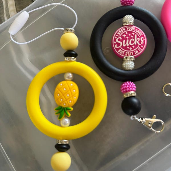 Mauvelous Keychain Kit, Flower Beadable Key Chain, Beaded Keychain ...