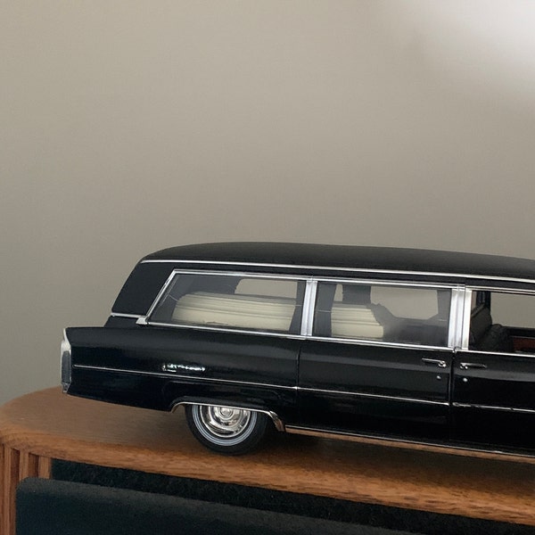 1:18 Scale Model Funeral Casket That Opens Hearse - Etsy Canada