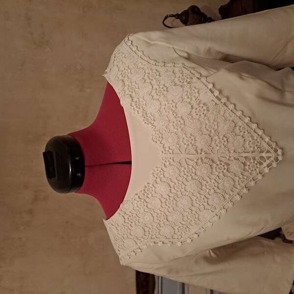 Lace Collar, Embroidered Flower Plastron / White, Black, Silver or Gold ...