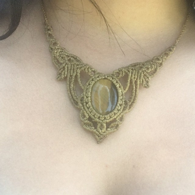 Handmade macrame jewelry made with passion and by SilkesMacrame