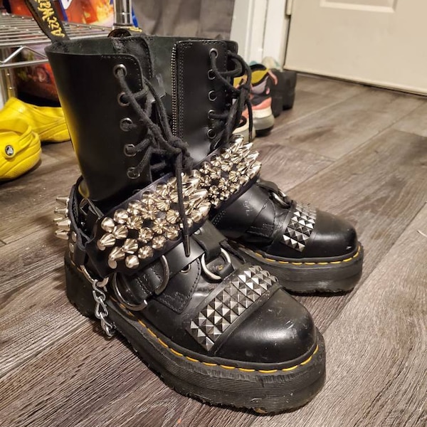 Four-row Tall Cone Studded Leather Bootstraps (pair) | SEXMAN LEATHER - Etsy