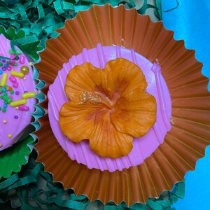 Fondantsugar Edible Tropical Flower for Cakes and Cupcakes4 - Etsy