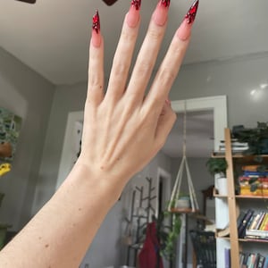 3D Freestyle Almond Goth Press on Nails, Handpainted Luxury Acrylic ...