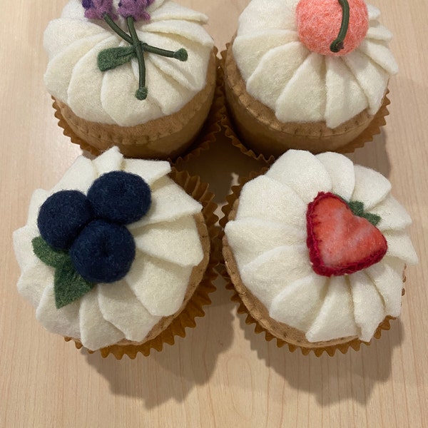 Handmade Felt Strawberry Cake Realistic Play Food, Pretend Dessert ...