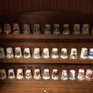 48pc Wooden Thimble Display Rack ( Mahogany Finish ) - Etsy UK