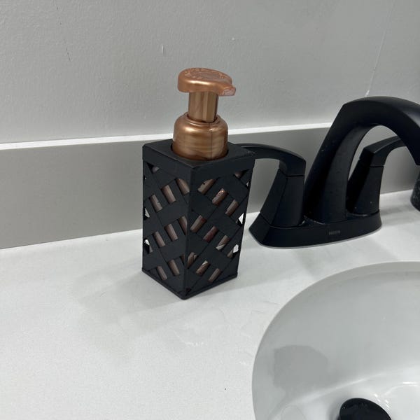 3D Printed Lattice Pattern Soap Dispenser Sleeve for Bath and Body ...