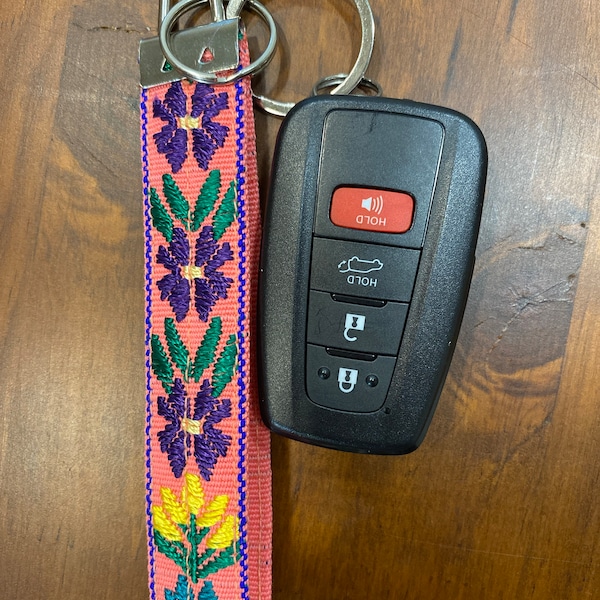 Minimalist Blue Floral Keychain, Fabric Print Key Fob, Boho Wristlet ...