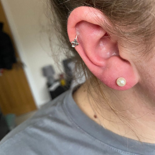 Tiny Bee Conch Hoop, Gold Conch Ring, Bee Cartilage Earring, Sterling ...