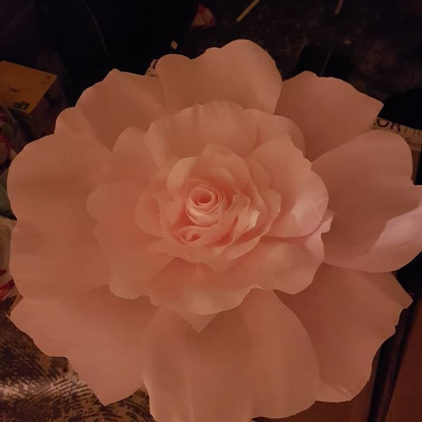 Giant Paper Rose Patterns & Tutorials, DIY Paper Flower Template SVG ...