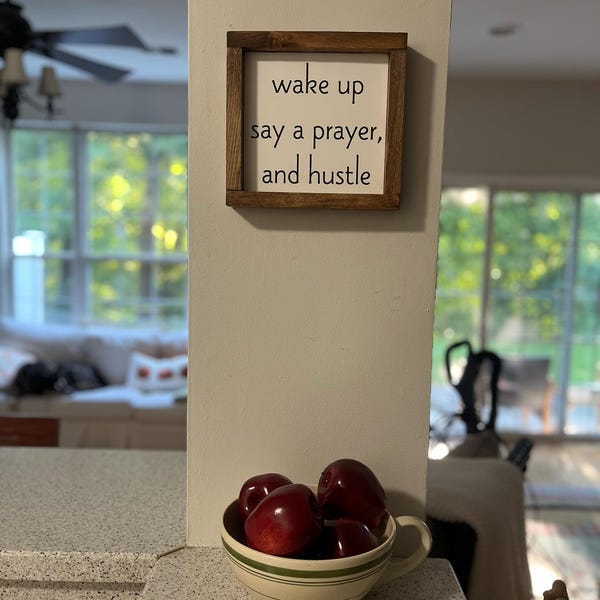 Pray Wood Sign - Etsy
