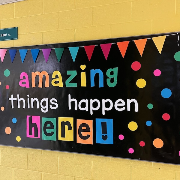 DIGITAL Bulletin Board, Amazing Things Happen Here, Teacher Decor ...