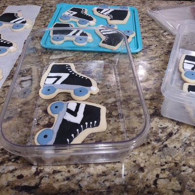 6 Piece Cat Cookie Cutter Set New Animal Shelter Fundraiser Metal ...