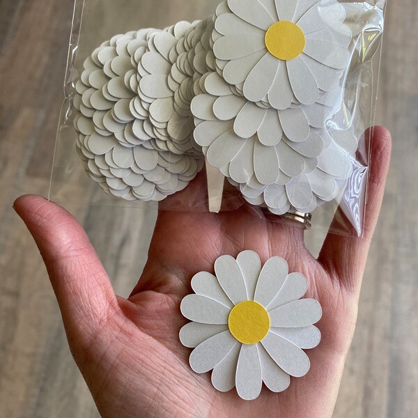 Daisies Table Confetti Spring Flower Confetti Table Scatter 50 Pieces ...