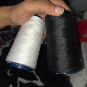 2600 Yards Spools Cone Shaped of White or Black Polyester High Tenacity ...