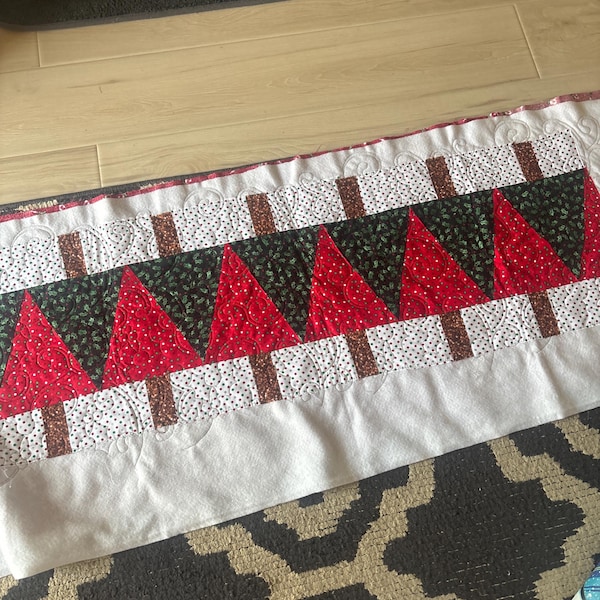 Christmas Present Table Runner - PDF Pattern - Etsy