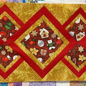 Francis Table Runner PDF PATTERN upgrade to Video Tutorial Available - Etsy