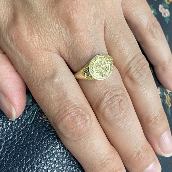 Solid Gold College Class Rings, Class Ring, Gold Graduation Rings ...