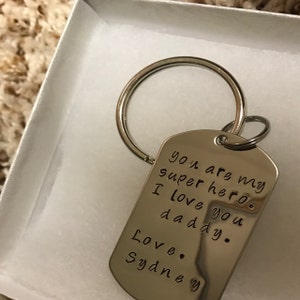Super Hero Dad Keychain Gift for New Dad Love Daddy Keychain ...