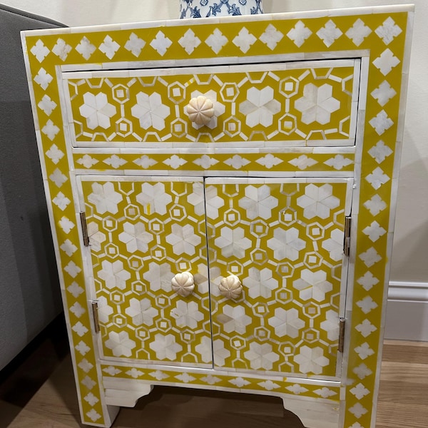 Round Coffee Table, Mother of Pearl INLAY TABLE, Floral Design Centre ...