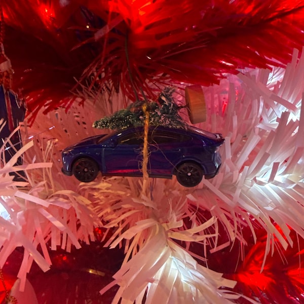 Toyota 4runner Red Carrying Christmas Tree Christmas Ornament Hot Wheel ...