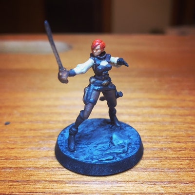 Female Rogue V1 Premium 3D Printed Fantasy Tabletop Miniatures 28mm ...