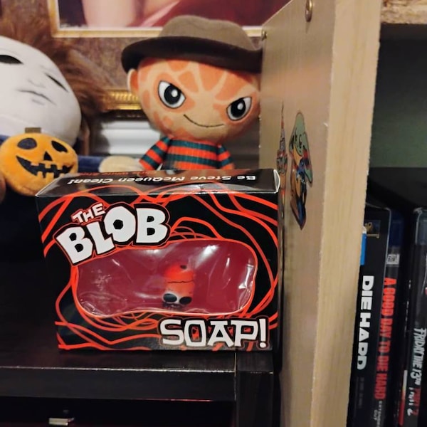 Michael Myers, the Shape - HALLOWEEN Model Kit Cover Art - Etsy