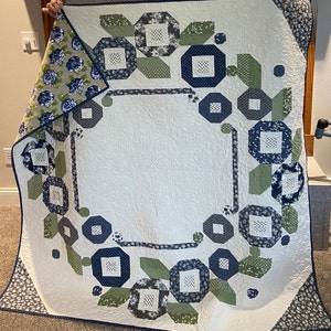 Mod Flower Box Quilt Pattern in Wall/lap and Large Size, Modern Quilt ...