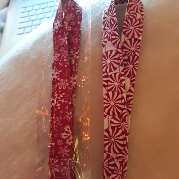 Christmas Lanyard With Snowflakes - Etsy