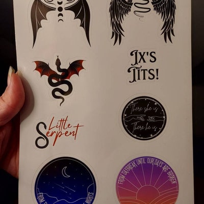 SJM Stickers, Candy Hearts, ACOTAR Throne of Glass Crescent City ...