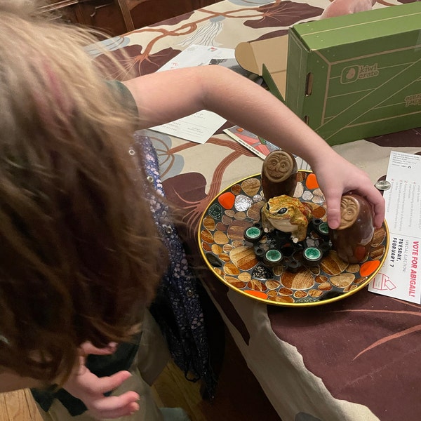 Vintage Brass Compact / Pick a Compact Vintage Makeup Compact Vtg Brass ...