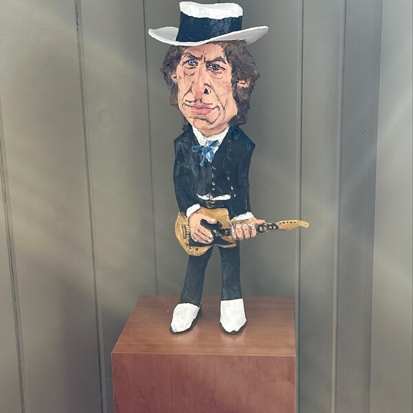 The Beatles Sculptures, John Lennon, Paul Mccartney, George Harrison ...