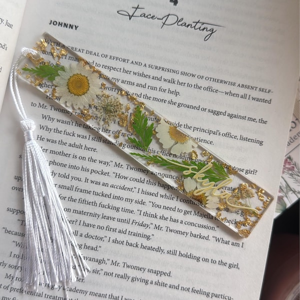 Pressed Flower Bookmark for Women, Custom Resin Bookmark, Personalized Bookmark, Floral Bookmark ...