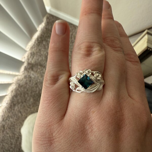 Custom 18K Gold Floral Style Engagement Ring With 0.5 Ct Natural ...