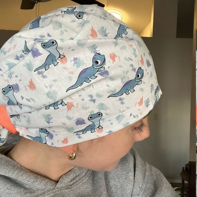 Scrub Hat and Mask Set Charlie Brown Snoopy - Etsy