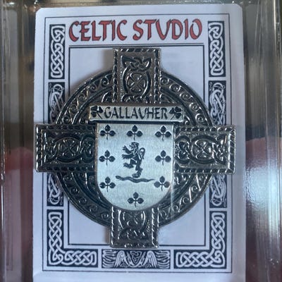 Maclean Clan Crest Scottish Cap Badge CB02 - Etsy