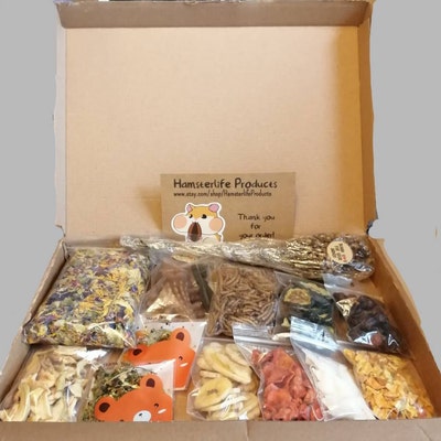 Hamster Treat Box Flaxspray Foraging Flowers Rosehips Dried Fruit ...
