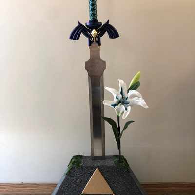 Legend of Zelda Triforce Display Pedestal of Time for Master Sword ...