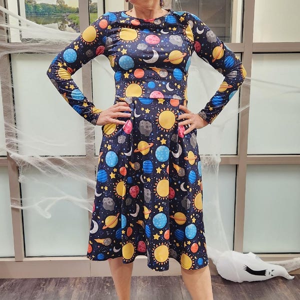 Book Character Day Dress for Teachers, School Bus Frizzle Costume ...