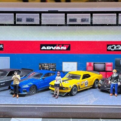 Advan Interior Garage Theme LED Display Diorama - Etsy