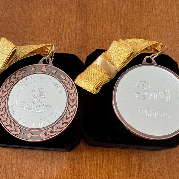 Engraved GRADUATION CAP Logo Medal, Quality Antique Gold Medal in ...