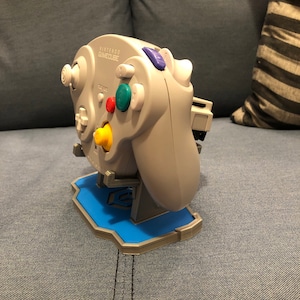 Custom Display Stand for Wavebird Nintendo Gamecube Controller 3D ...