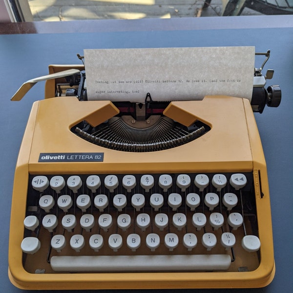 Vintage 1970s Vendex 750 Typewriter – Dark Blue – Portable Typewriter ...