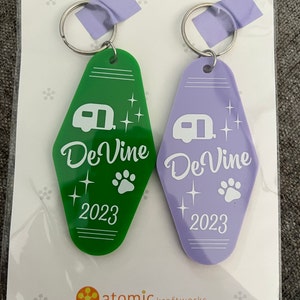 Bulk Personalized Motel Keychain // Bridesmaids Bachelorette Keychains ...