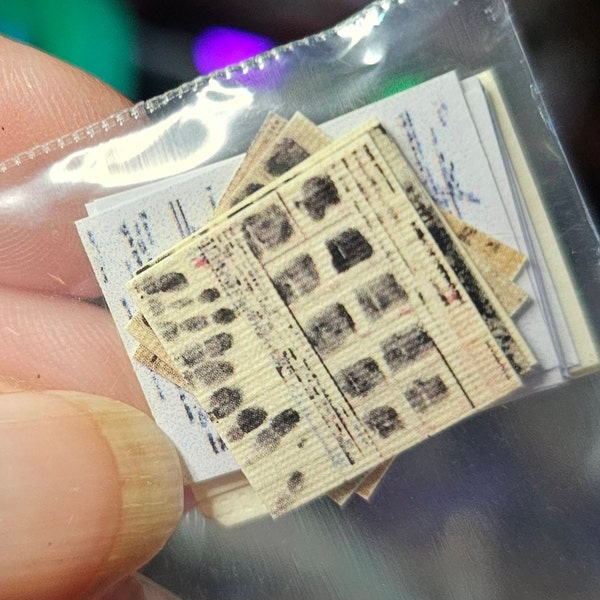 Multi-scale 1:12 Medical Instrument Charts and Diagrams Dollhouse ...