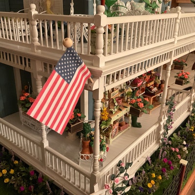 House Flag W/pole Dollhouse Miniature 1:12 Scale - Etsy