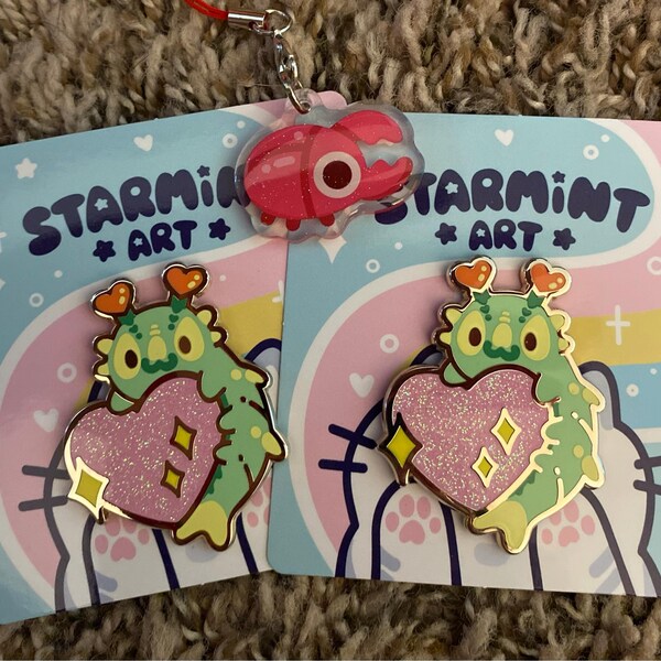 Caterpillar Heart Gold Enamel Pin Cute Love Bug Couple Valentine's Day ...