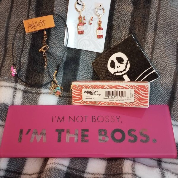 Favorite Color Mystery Box/ Mystery Bags/cute/ Trending - Etsy