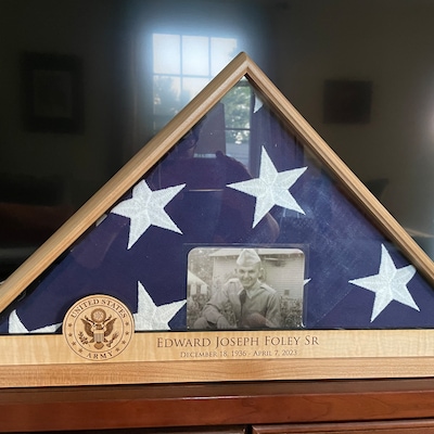 Personalized Memorial Flag Display Case for a 5' X 9.5' Burial or ...