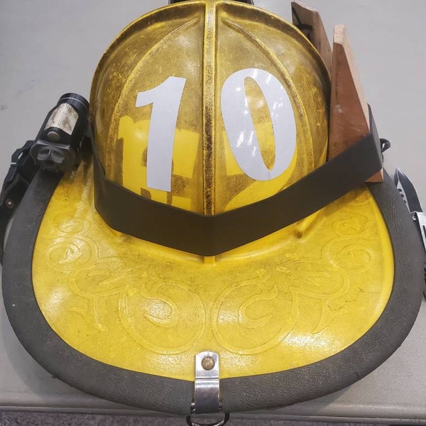 BOMBERO Highly REFLECTIVE Durable Fire Helmet Sticker Decal window ...